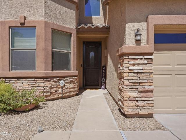 8371 W SPUR Drive
