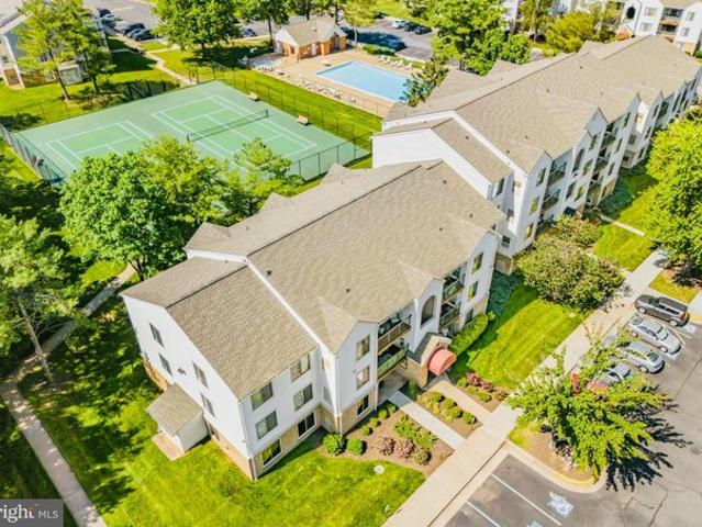 8372 Buttress Ln Apt 202, Manassas, VA 20110