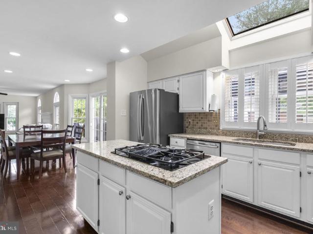 8372 Sweet Cherry Lane