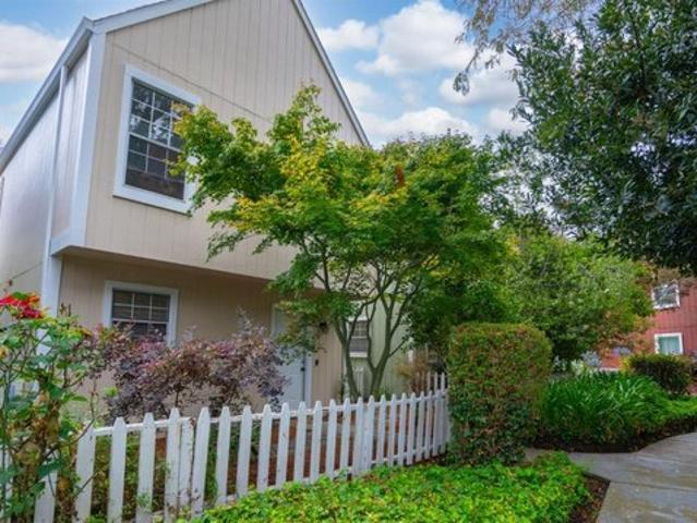8373 Windmill Farms Dr, Cotati, CA 94931
