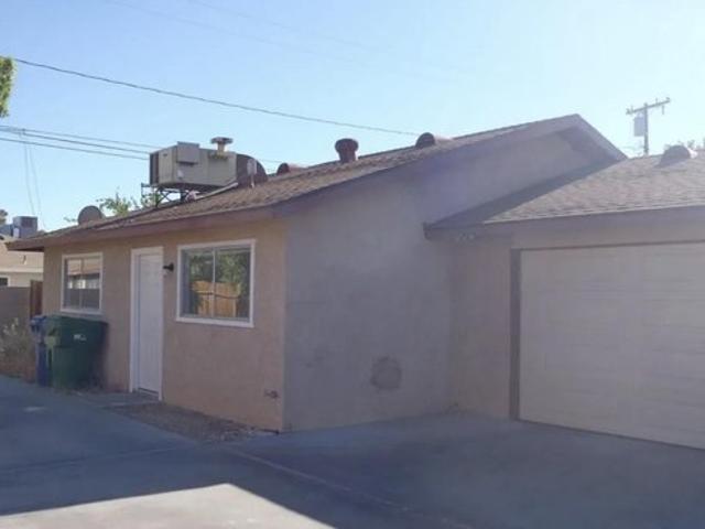 837 Commercial Ave, Ridgecrest, CA 93555