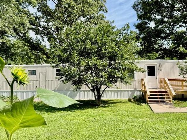837 Dwight St, Lebanon, MO 65536