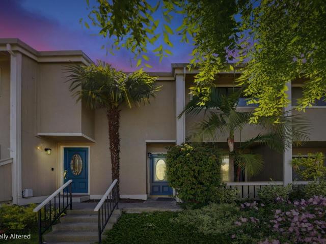 837 Juno Lane