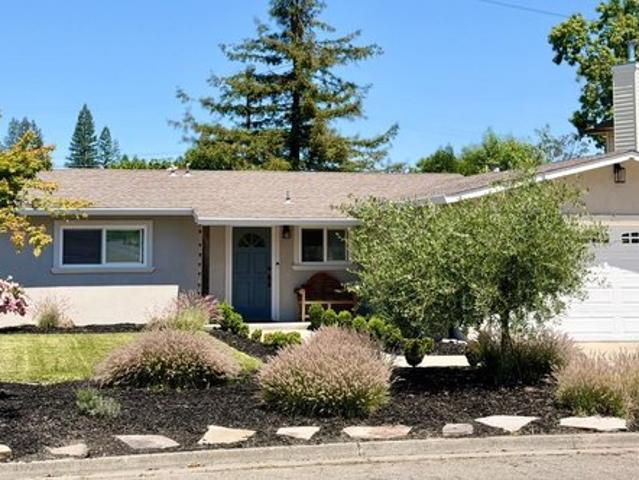 837 Marty Dr, Glen Ellen, CA 95442