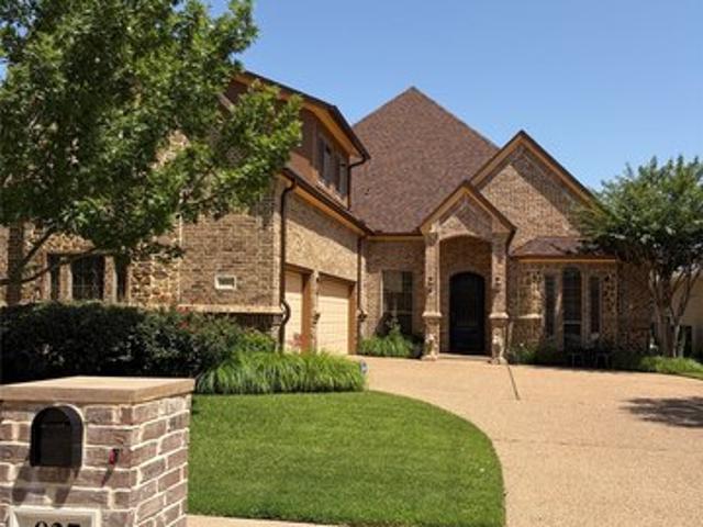 837 Merion Dr, Fort Worth, TX 76028