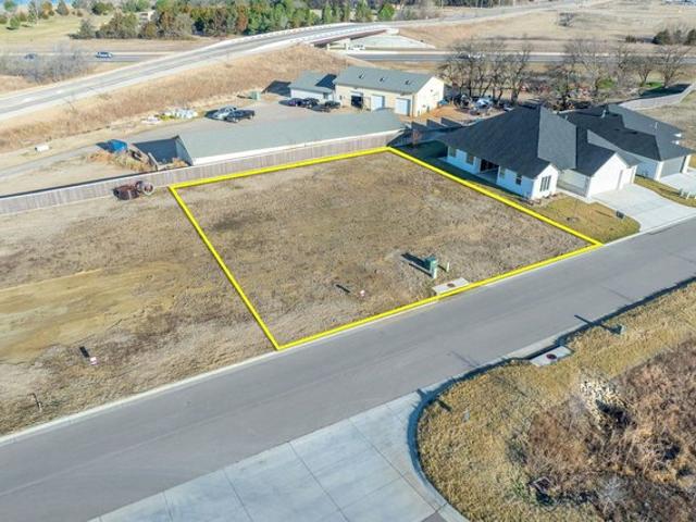 837 N Speyside Cir, Andover, KS 67002