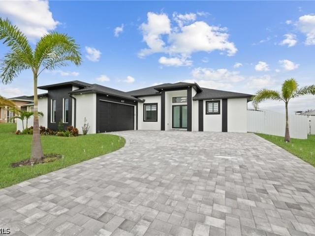837 NE 6th Pl, Cape Coral, FL 33909