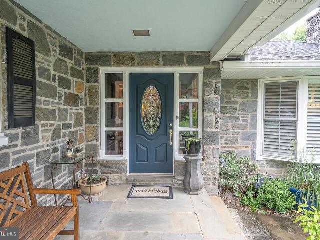 837 S High Street