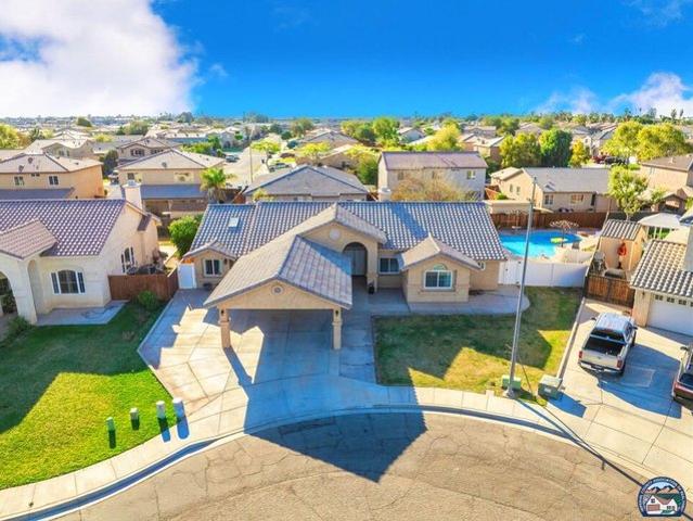 837 Santillan St, Brawley, CA 92227