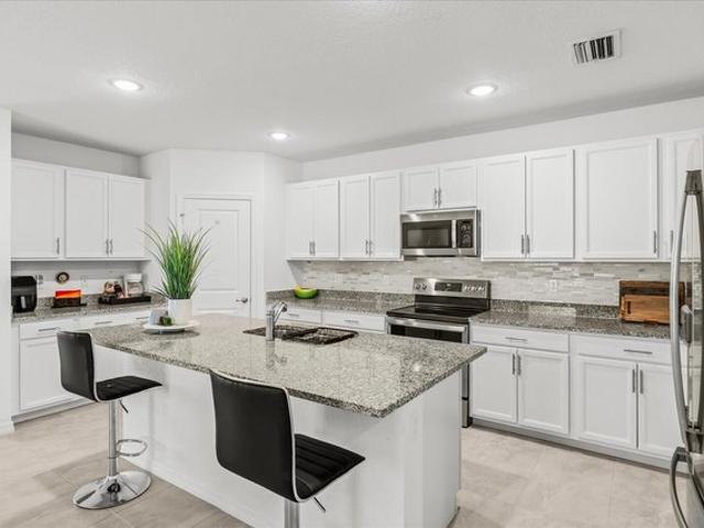 837 SW California Blvd, Port Saint Lucie, FL 34953