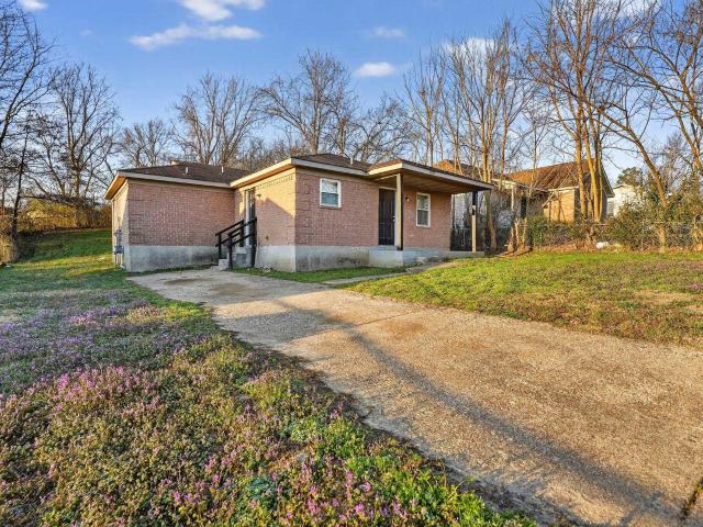 837 pitney ln