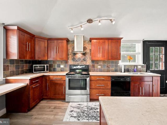 837 Woodbrook Lane