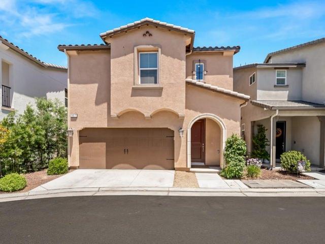 837 Wishon Ave W, Madera, CA 93636