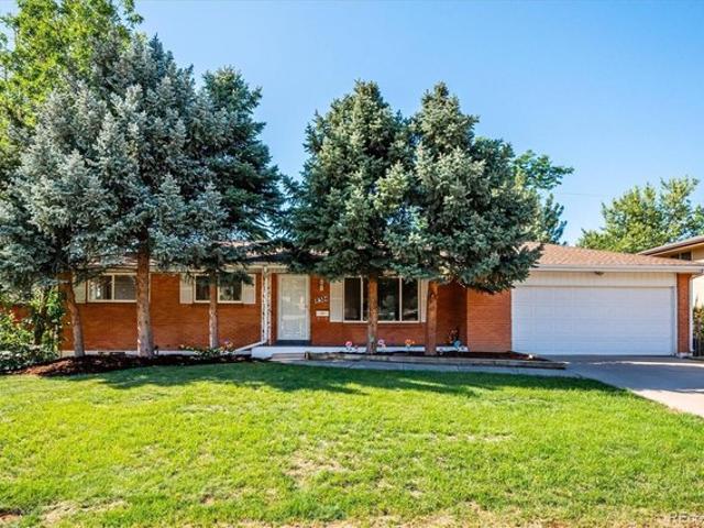 8384 W Arizona Dr, Lakewood, CO 80232