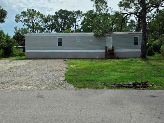 8385 Marx Dr, North Fort Myers, FL 33917 | MLS #225068