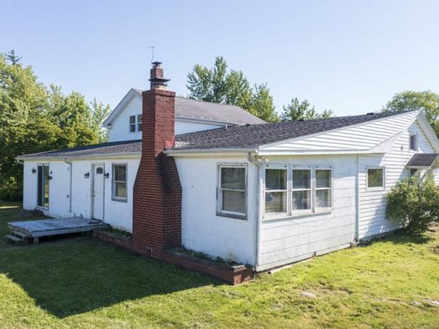 8385 Meadville Rd, Girard, PA 16417