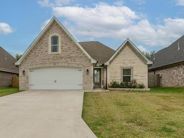 8385 Vaquero Dr, Beaumont, TX 77713