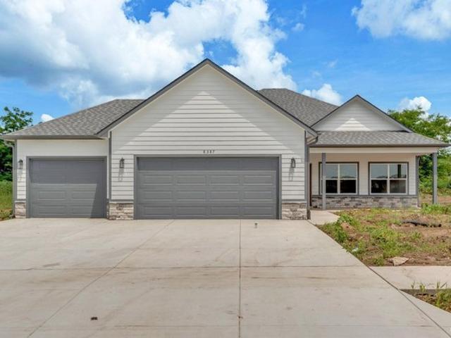 8387 Derik Ct, Manhattan, KS 66502