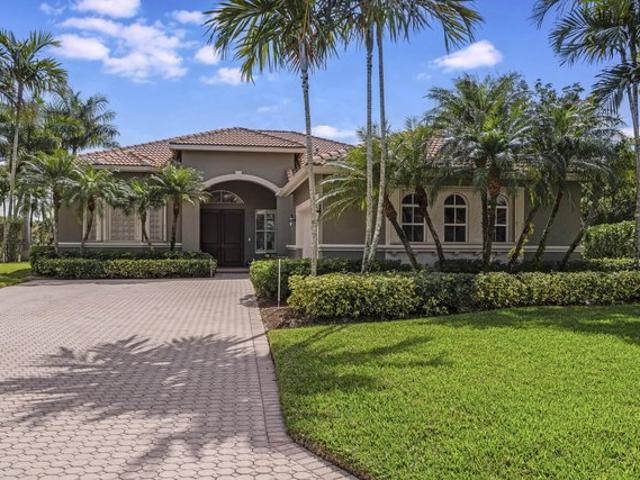 8387 Ironhorse Ct, West Palm Beach, FL 33412