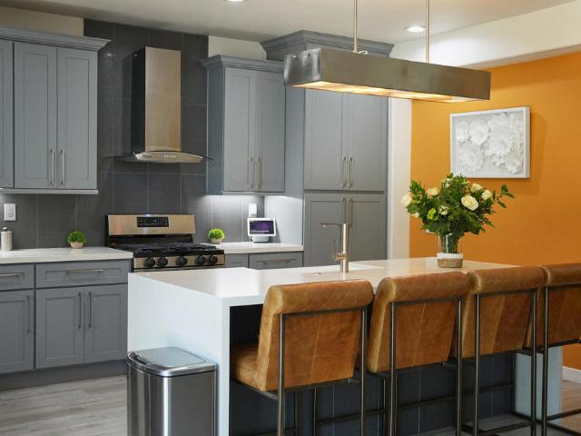 83808 Avenida Verano