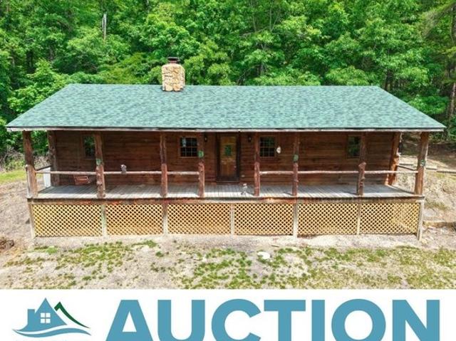 8380 Berrybrook Dr, Salem, VA 24153