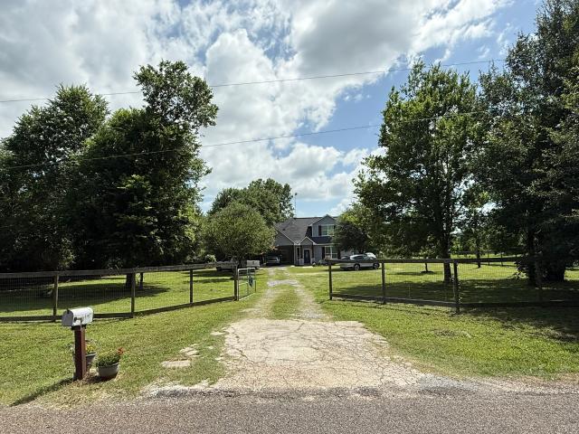 8380 Shady Lane