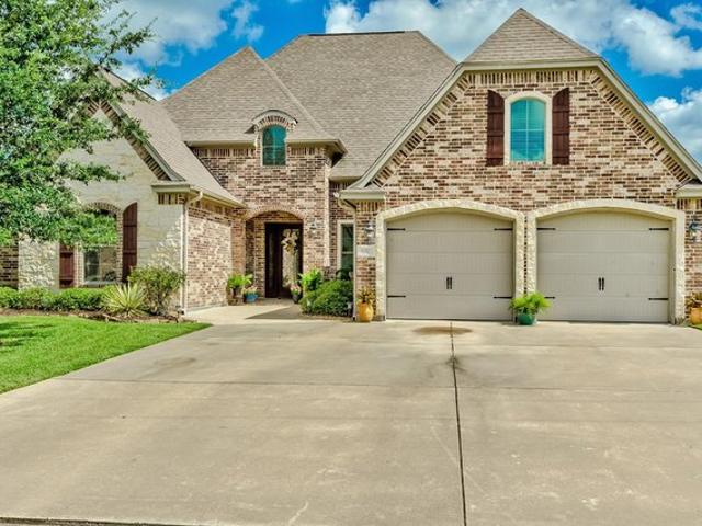8380 Winnsboro Cir, Beaumont, TX 77713