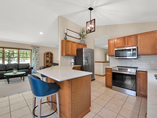 8381 S 15th Ave
