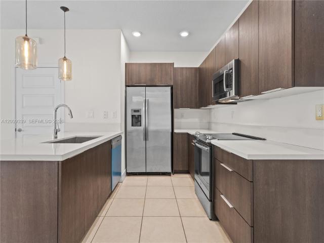 8382 NW 51st Ter, Unit 8382, Doral, FL 33166 | MLS #A12009 | Compass