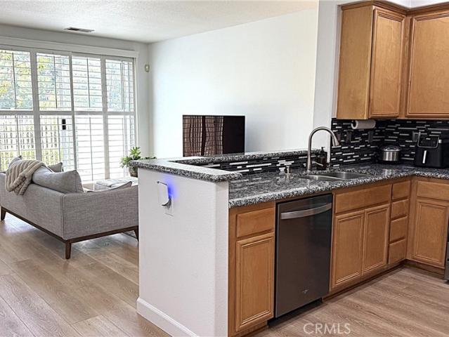8382 E Truckee