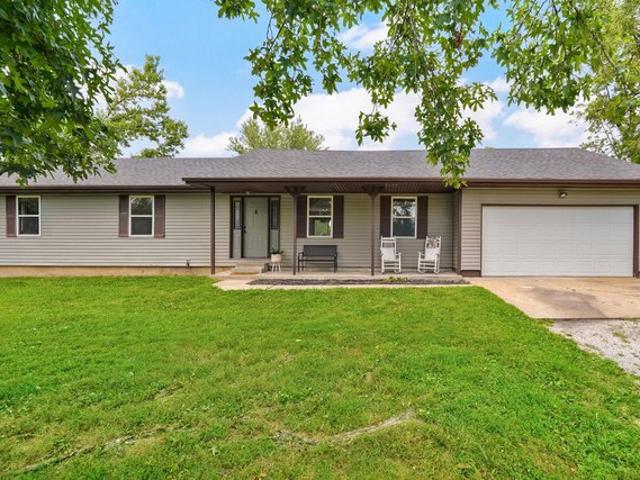 8383 W Sunset Dr, Springfield, MO 65802