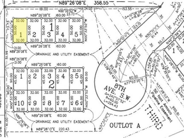 838 Alexis Ct SW, Pine Island, MN 55963