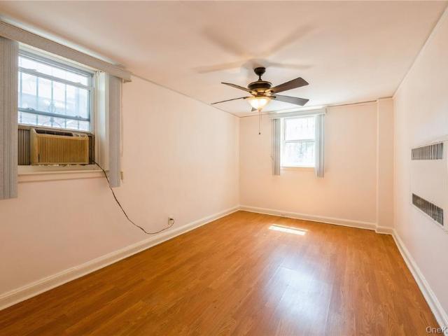 838 Avenue Z 1
