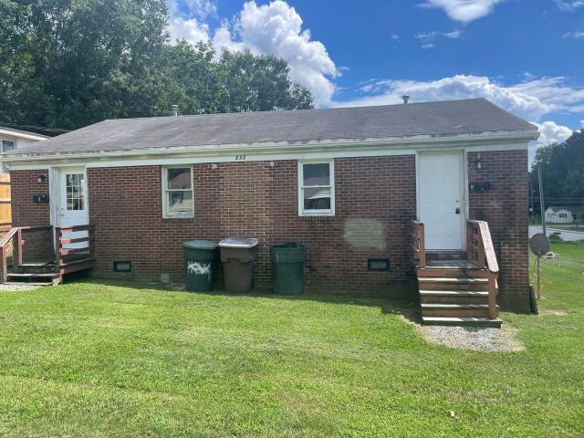 838 Broad Ave 2 Bedroom Apartment for Rent at 838 Broad Ave, Greensboro, NC 27406 Benjamin Benson