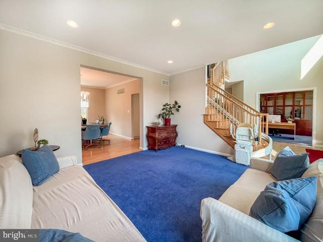 838 gina drive, philadelphia, us, pa