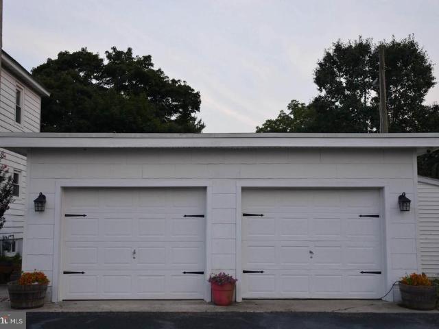 838 Dutch Mill Road