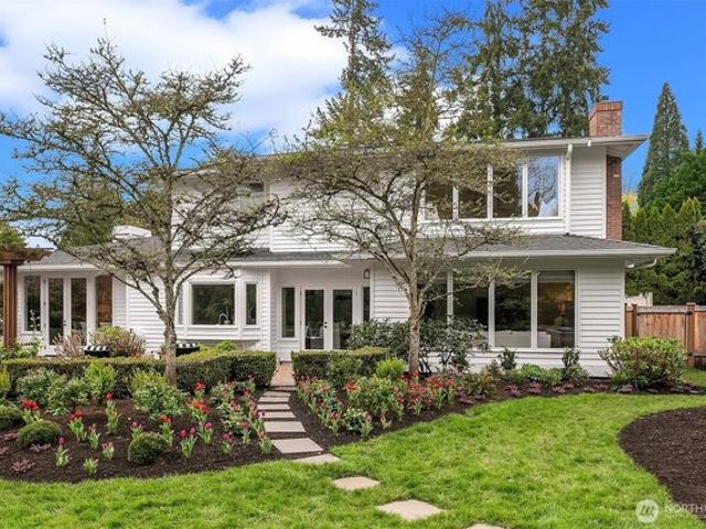 838 Evergreen Point Rd, Medina, WA 98039