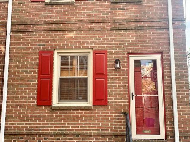 838 Kater Street