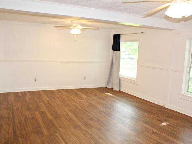 838 Holland Road