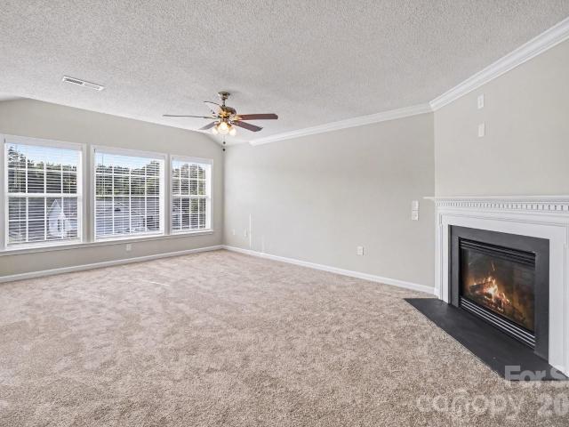838 Highlander Court