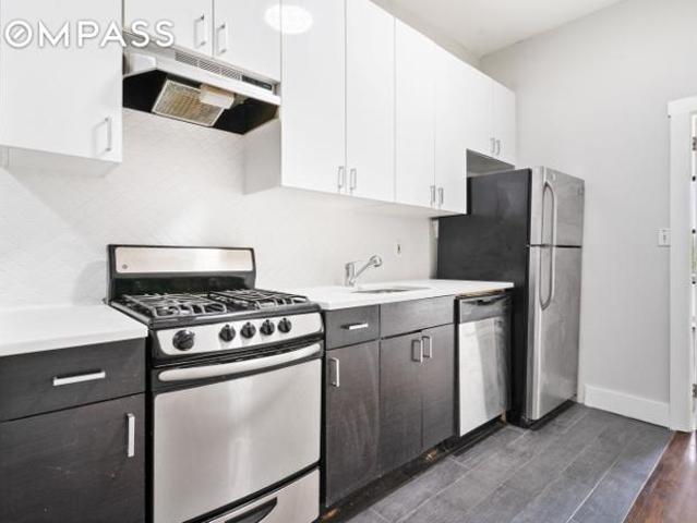 838 Jefferson Ave 3 R, New York, NY