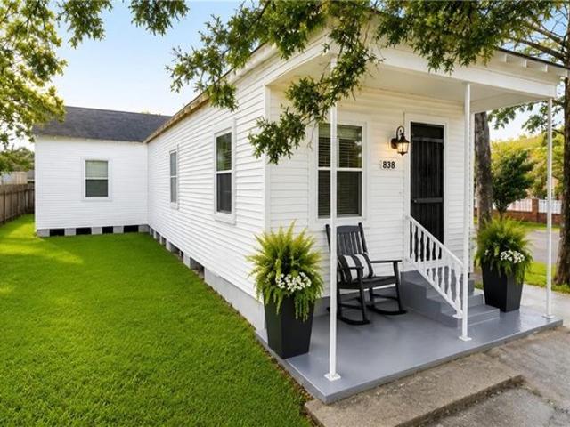 838 Jefferson St, Gretna, LA 70053