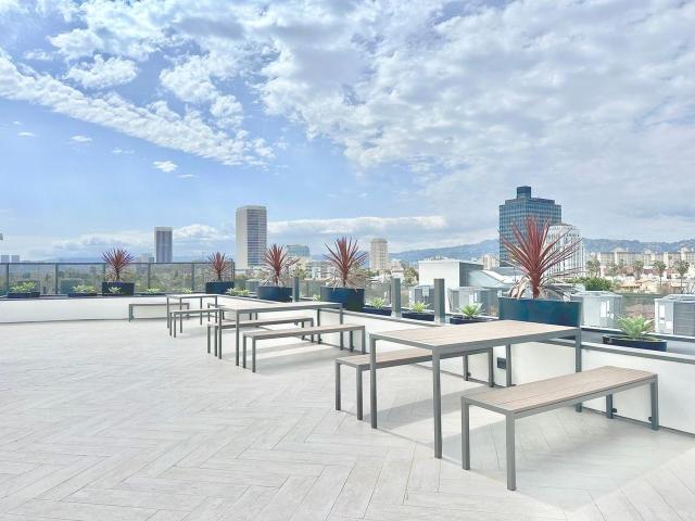 838 S La Brea Ave 2 Bedroom Apartment for Rent at 838 S La Brea Ave, Los Angeles, CA 90036 Greater Wilshire