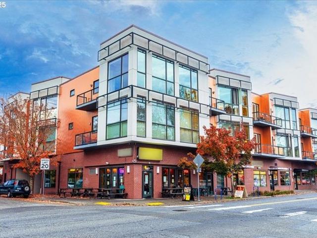 838 SE 38th Ave Unit 209, Portland, OR 97214