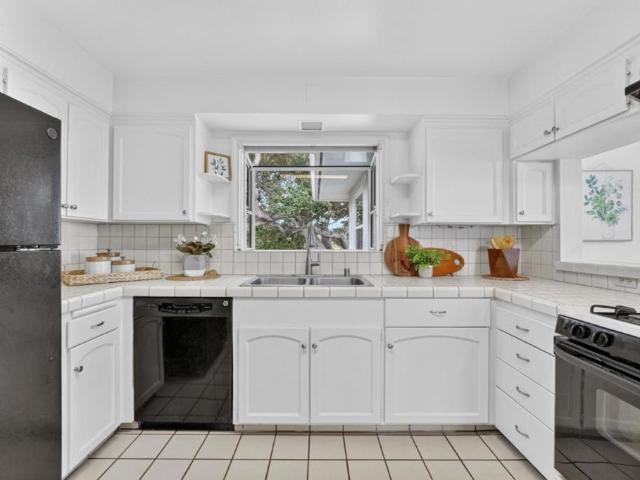 838 Portola Drive