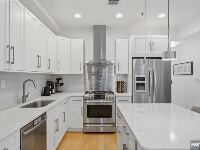 838 Park Avenue # 2