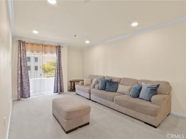 838 Pine Avenue 307