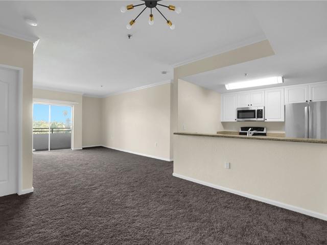 838 Pine Avenue 408