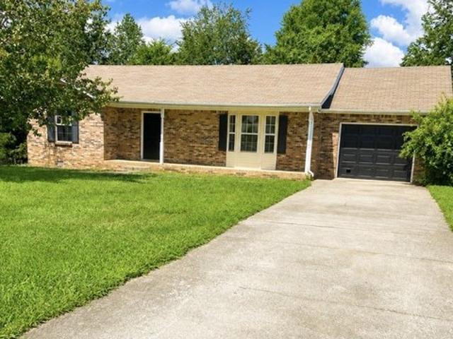838 Turtle Creek Rd, Clarksville, TN 37043