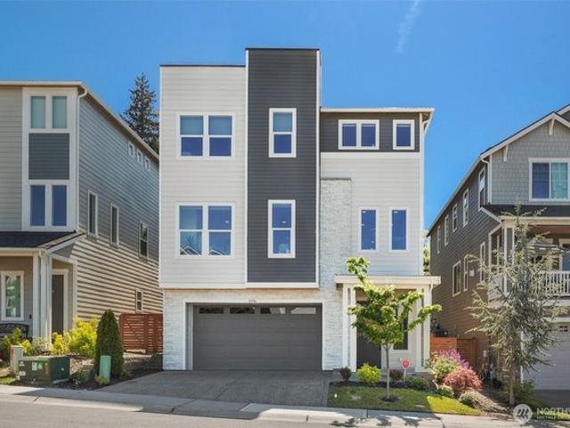 8396 28th Street Ct E, Edgewood, WA 98371